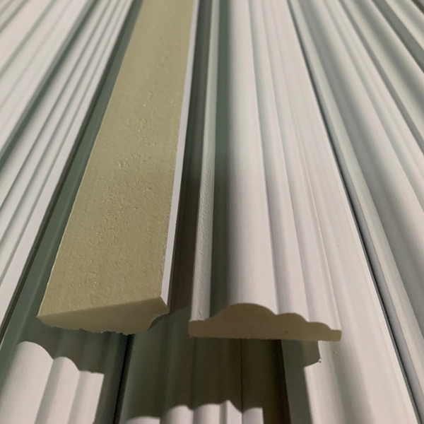 PP420 Polyurethane Decorative Chair Rail Moulding for Wall Strim China ...