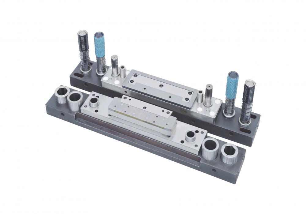 Lithium-ion Battery Electrodes Cutting Mold, High Quality Lithium-ion ...