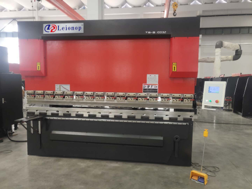 유압 Cnc 프레스 브레이크cnc 유압 프레스 브레이크 머신cnc 유압 굽힘 기계 금속 의 고품질 유압