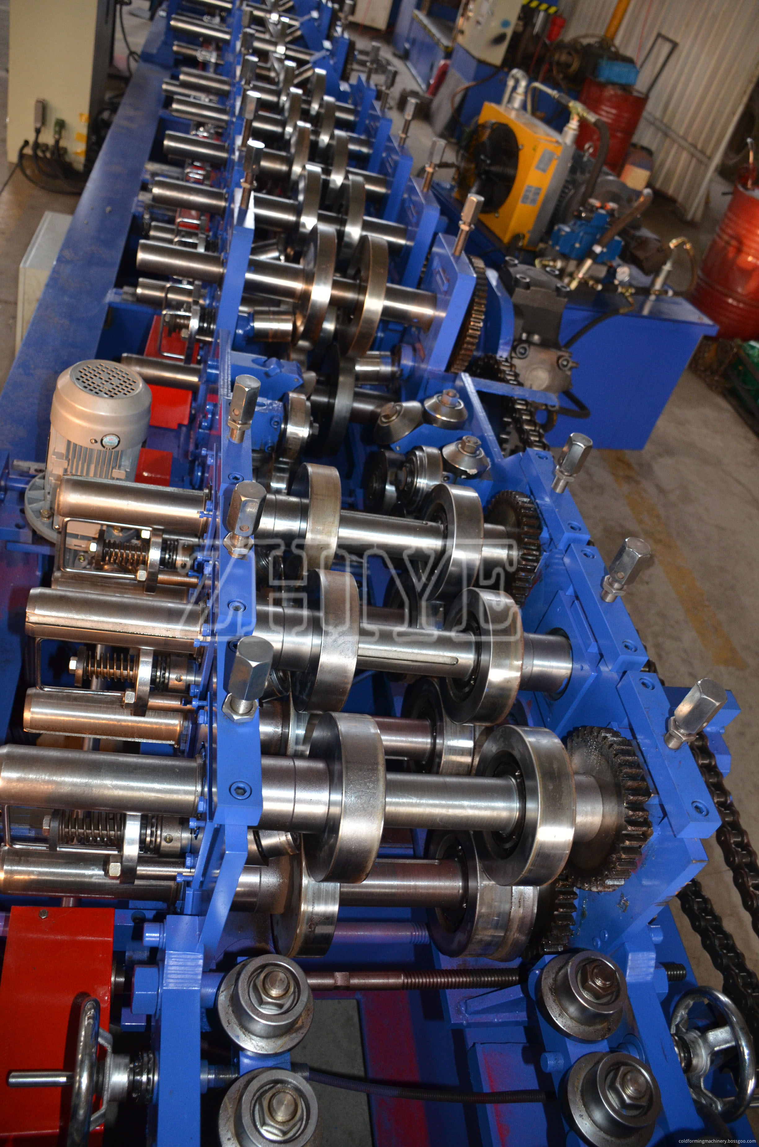 Roof Cz Frame Purlin Roll Forming Machine, alta calidad Roof Cz Frame ...