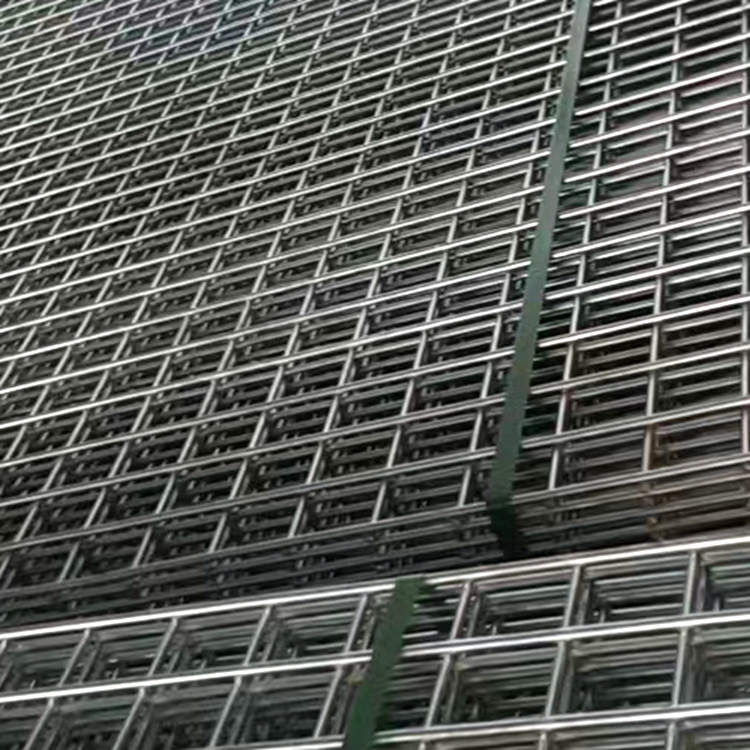 What is the difference between the different packages of welded wire mesh?