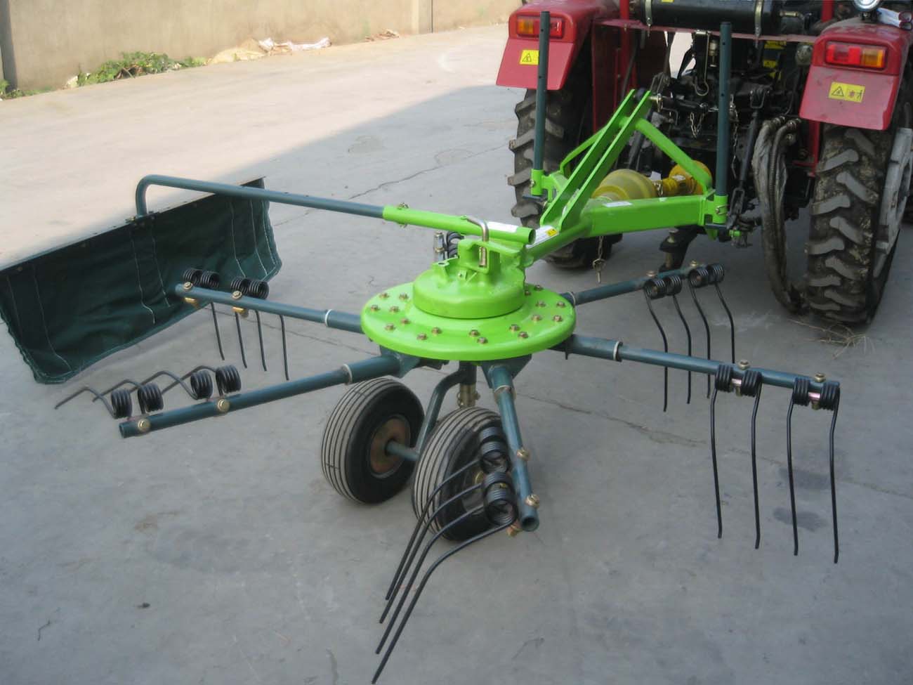 Hydraulic Hay Rake For Tractors - Disc Cuddler For Sale, High Quality ...