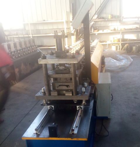 Roller Shutter Door Forming Machine With Punching Holes, Bossgoo.com의 ...