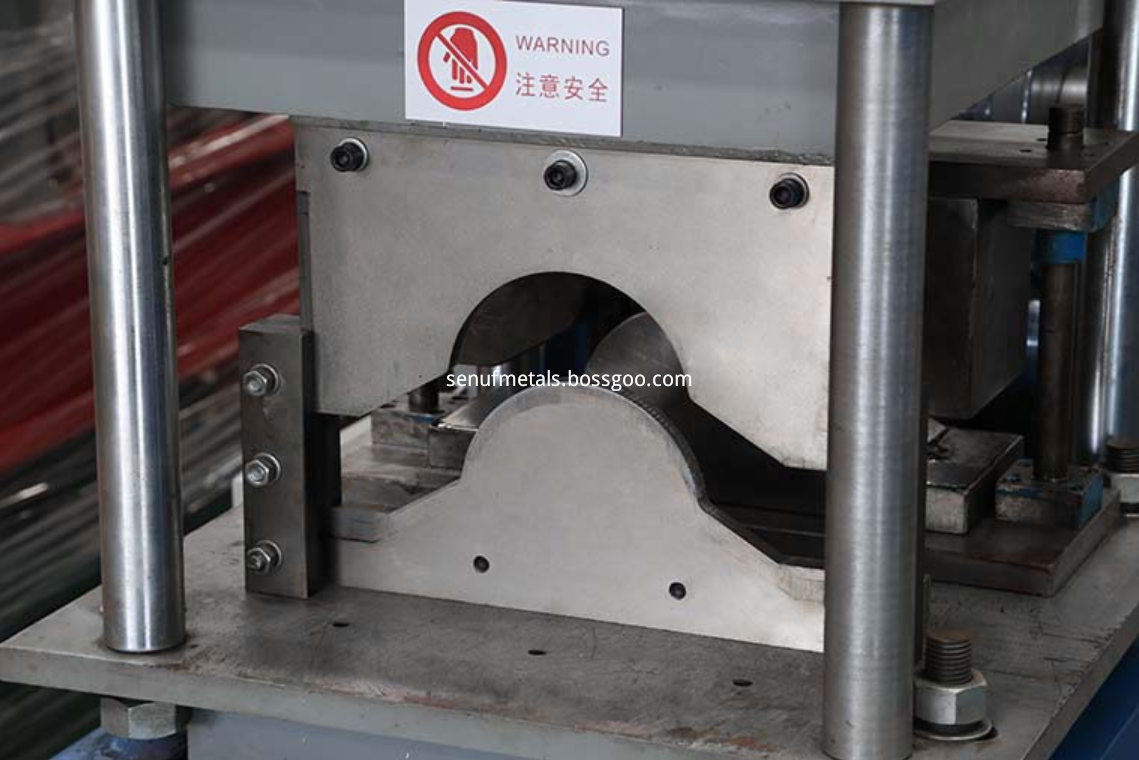 Aluminium Roof Ridge Cap Roll Former Equipment, High Quality Aluminium ...