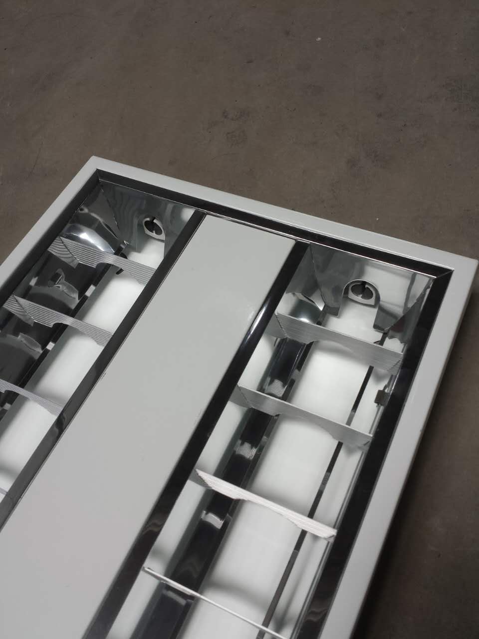 Louver Lighting Fixture Reflektor Aluminium, berkualiti tinggi Louver ...