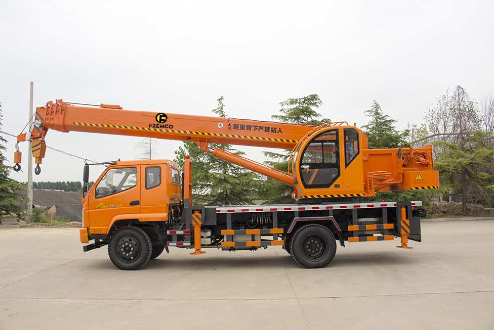 T-king Chassis Wheel Crane Truck 8t, High Quality T-king Chassis Wheel ...