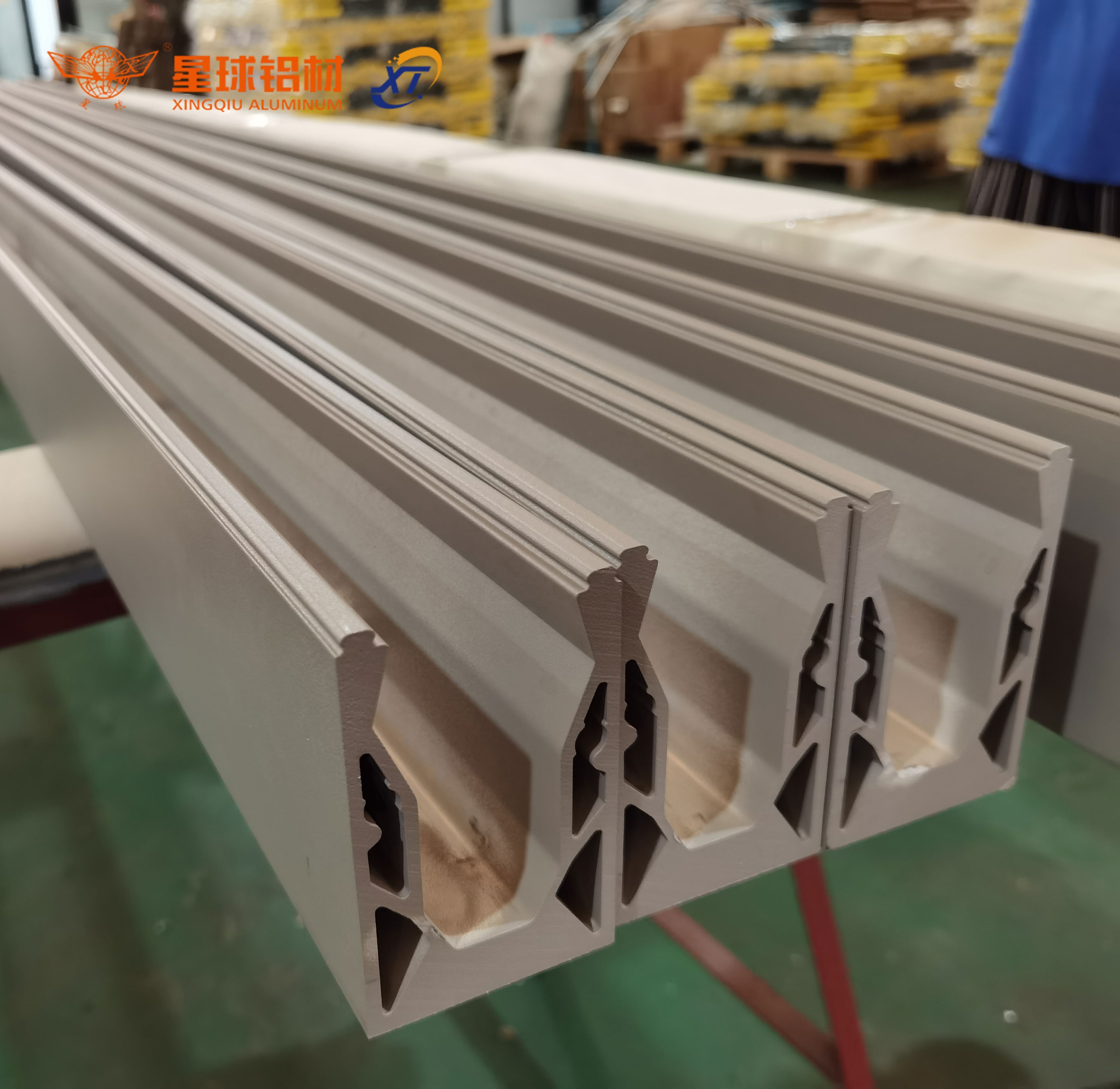 Aluminum U Channel Frameless Glass Railing Fitting For Staircases And ...