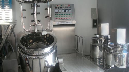 100l Tilting Vacuum Homogenizing Emulsifier For Pharmaceutical / Cosmetic / Food Industry, High ...