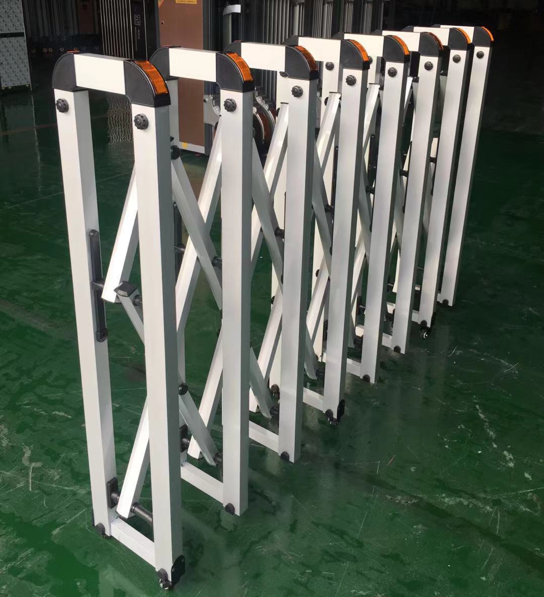 Industrial Crowd Control Barriers And Temporary Fencing For Event ...