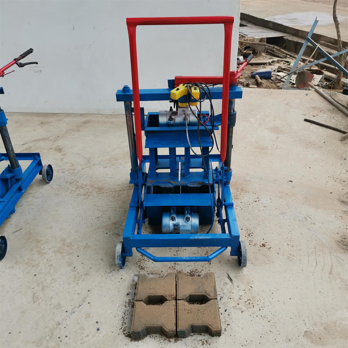 Km2-45 Small Mobile Concrete Block Making Machine | 240-115-50mm Solid ...