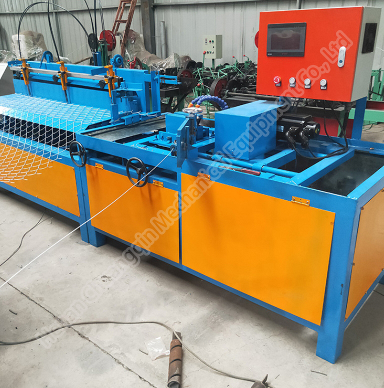 Diamond Mesh Machine: Wire Net Making Machine For Fences And Machinery ...