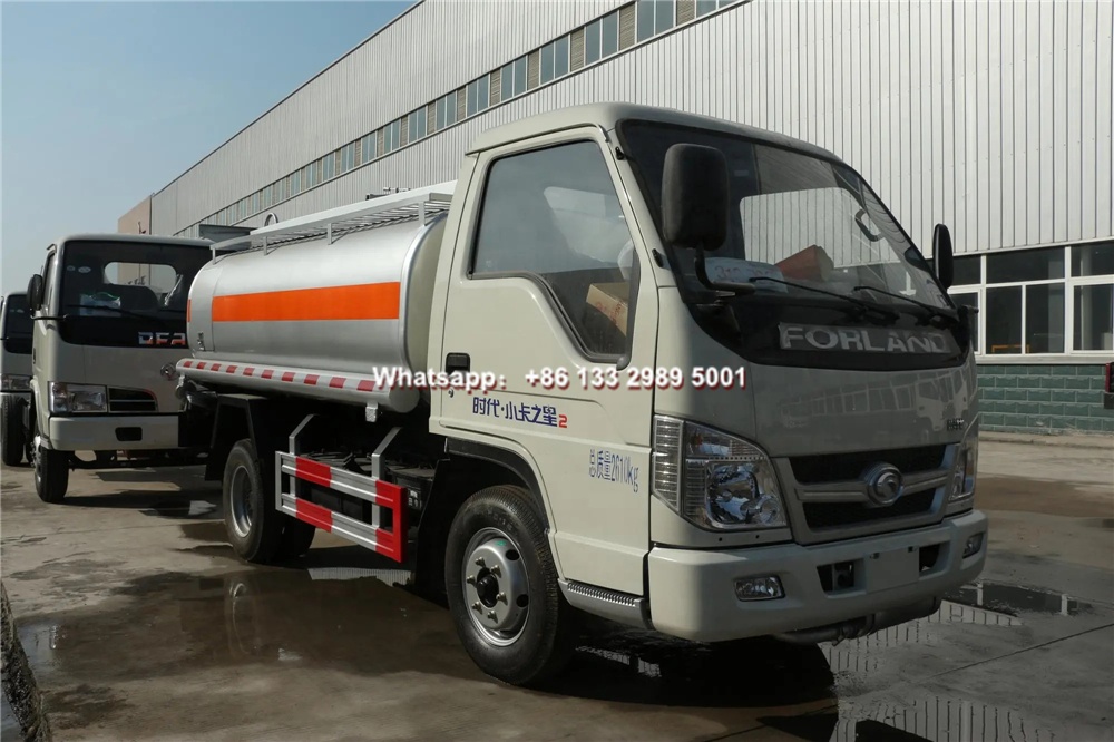 Forland 4x2 Small 2000 Liters Fuel Oil Tanker Refueling Truck Cheap ...