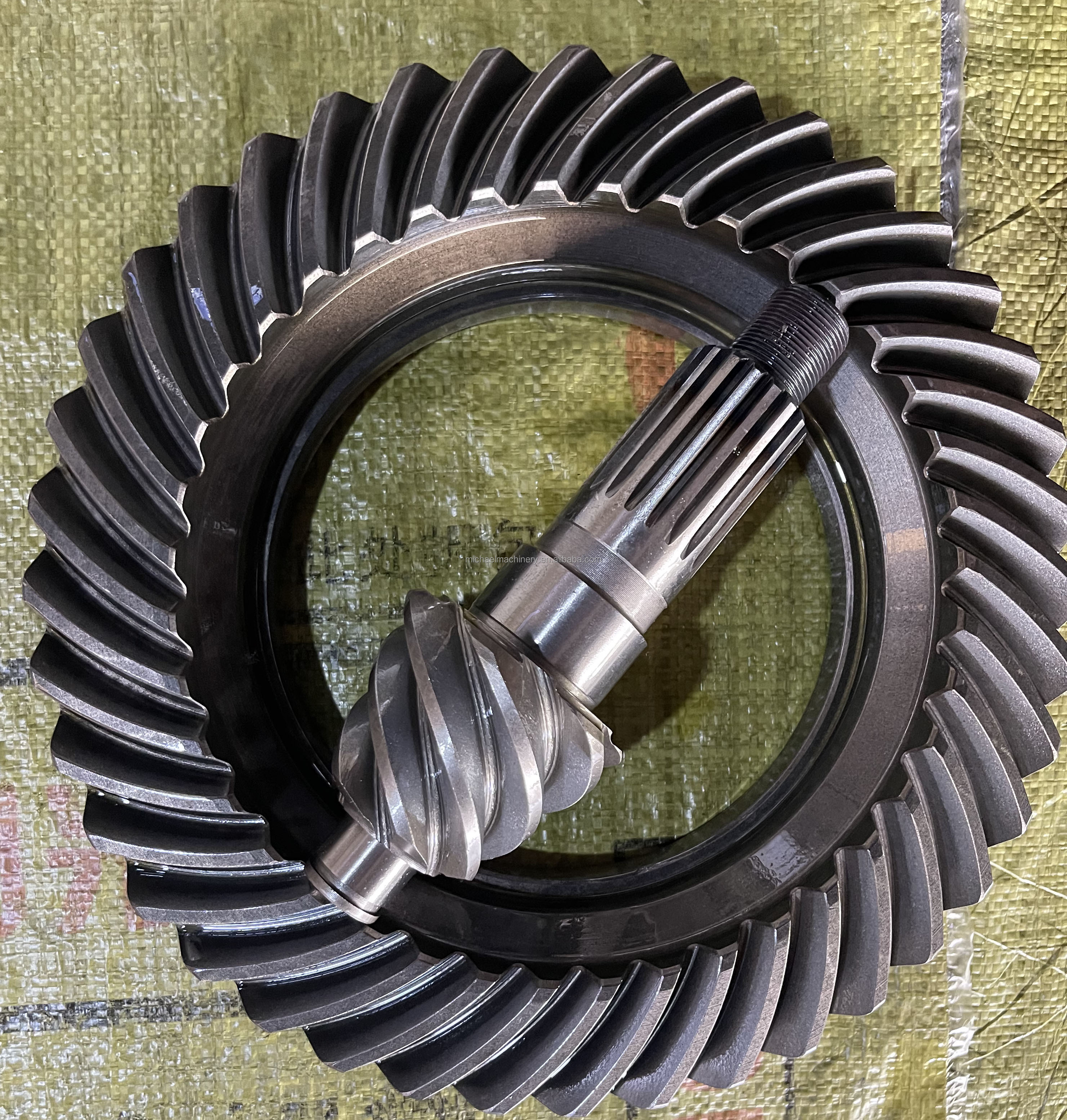 Mitsubishi Fuso Canter Ps120 Truck Crown Wheel And Pinion Gear, High ...