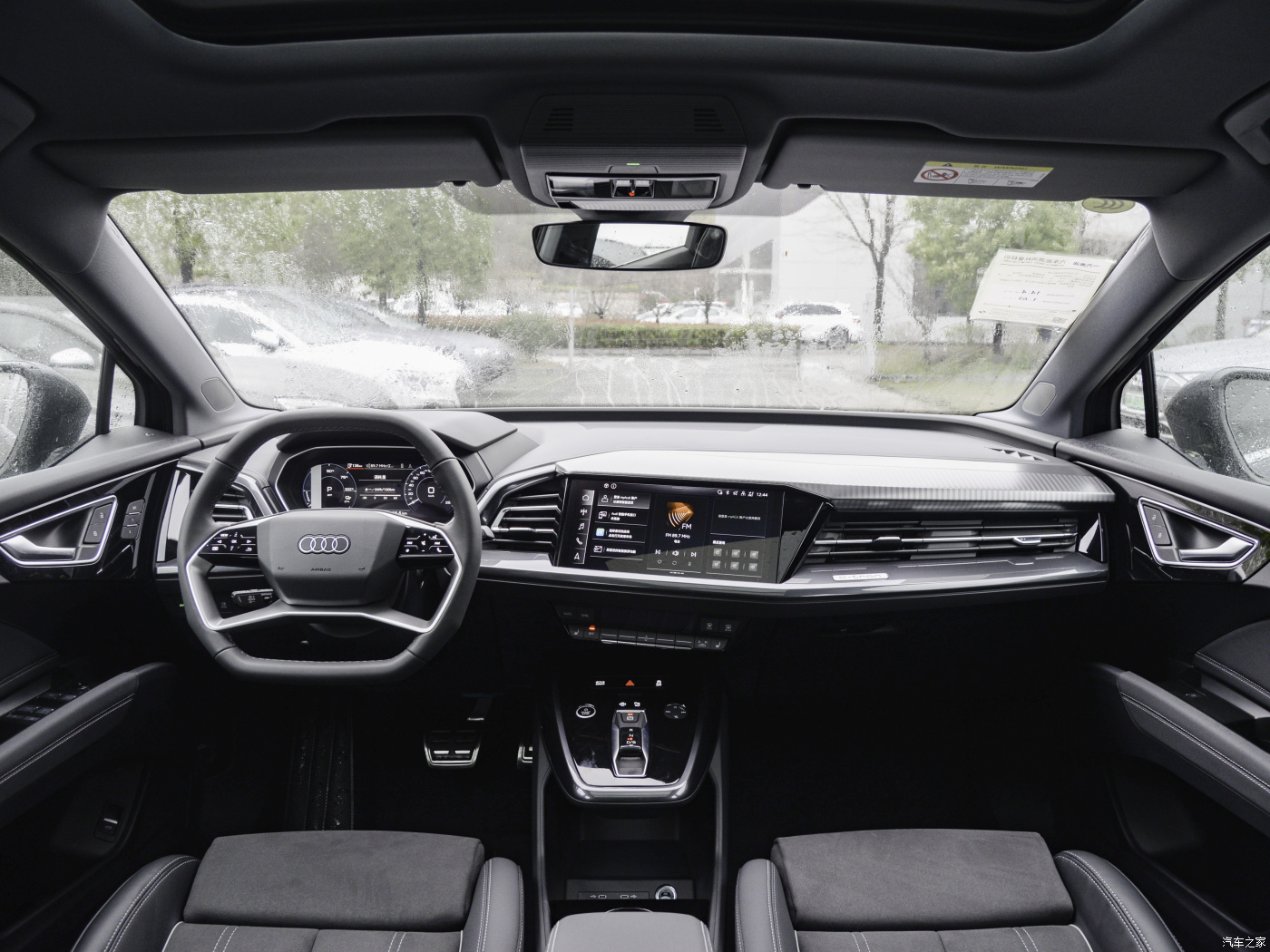 Audi Q4 E-tron: Pure Electric Suv For Adults, High Quality Audi Q4 E ...