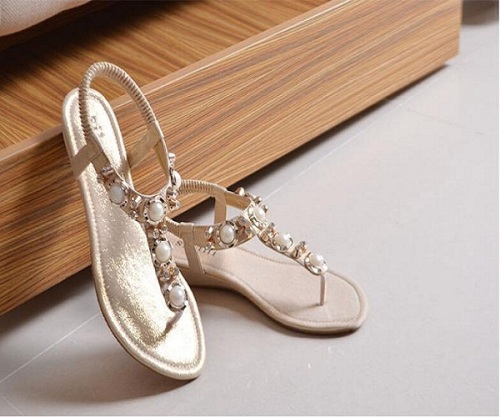 Uniseason Flat Outdoor Beautiful Women Diamond Sandals, High Quality ...