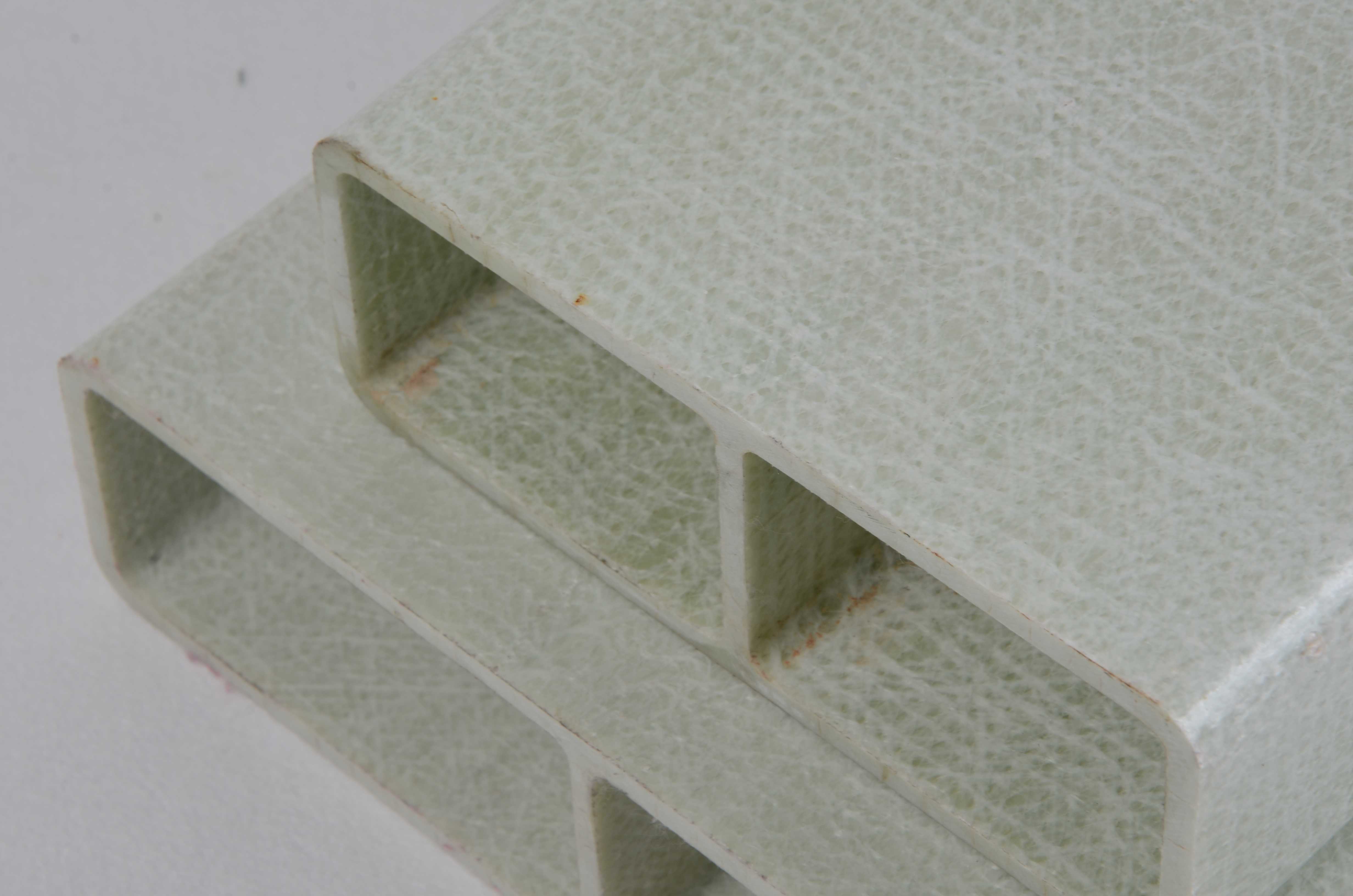 Frp Purlin, Bossgoo.com의 고품질 Frp Purlin