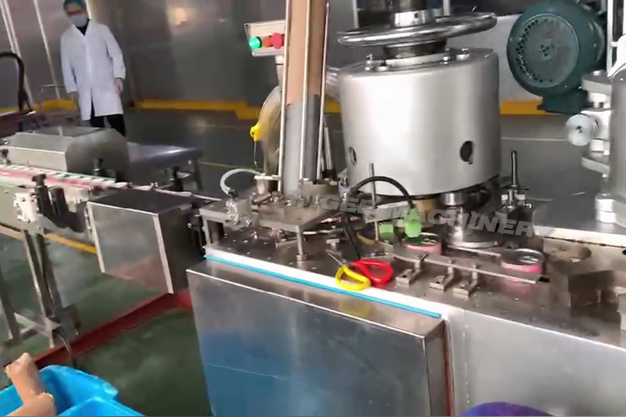 Wet Pet Food Mashed Flesh Filling And Cold Glue Labeling Machine, High ...