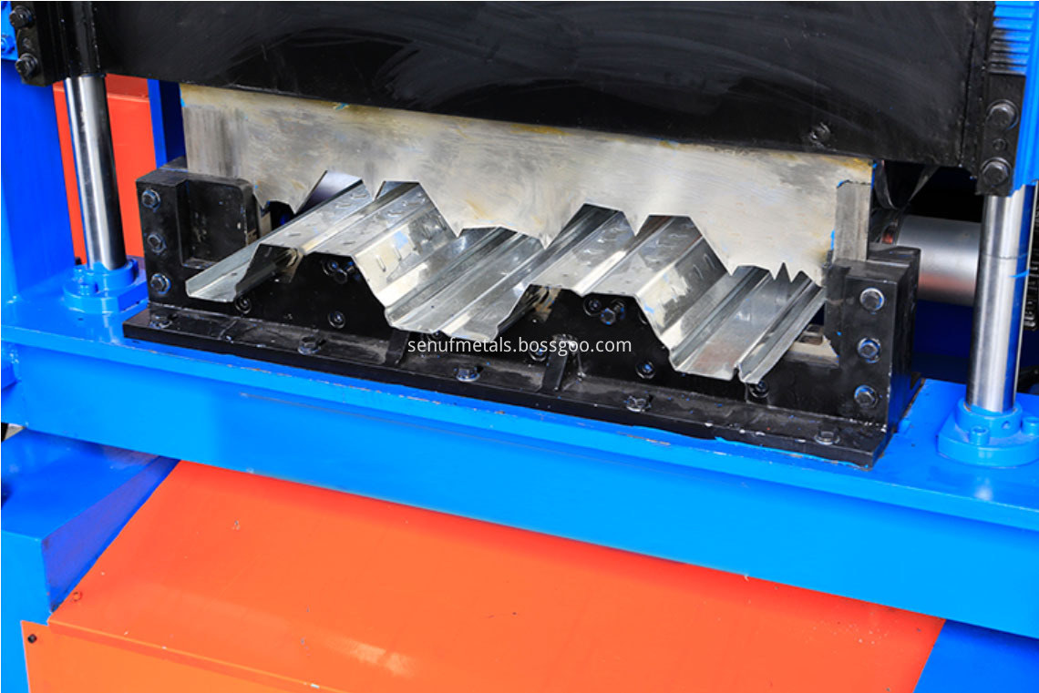Metal Floor Covering Decking Tile Forming Machine, High Quality Metal ...