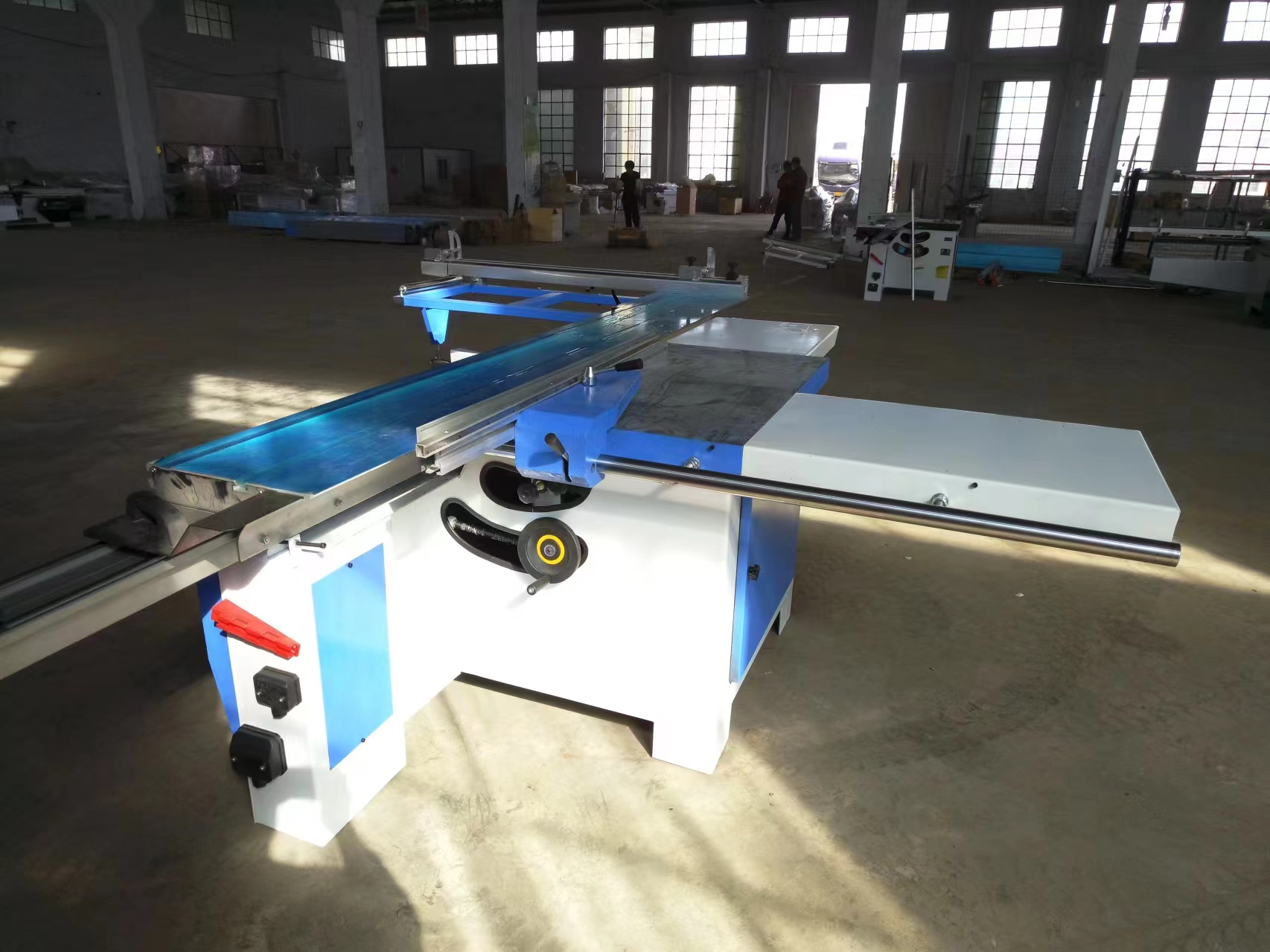 2800mm Wood Cutting Sliding Table Panel Saw Machine For Industrial ...
