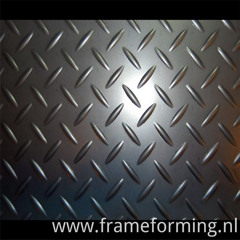 Customized metal plate engraving machine