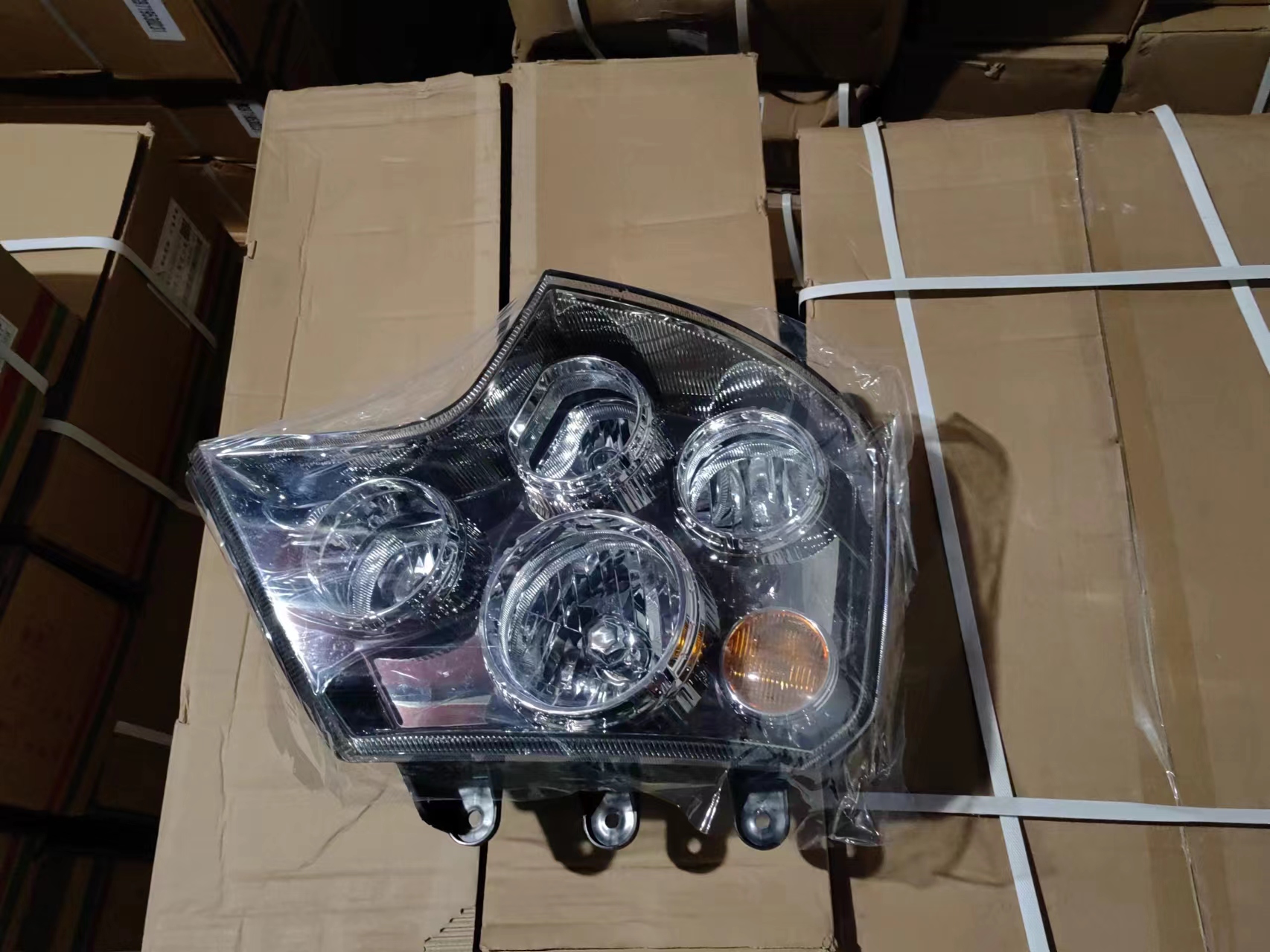 Sinotruk Howo 371 Led Right Headlight Wg9719720002, High Quality ...