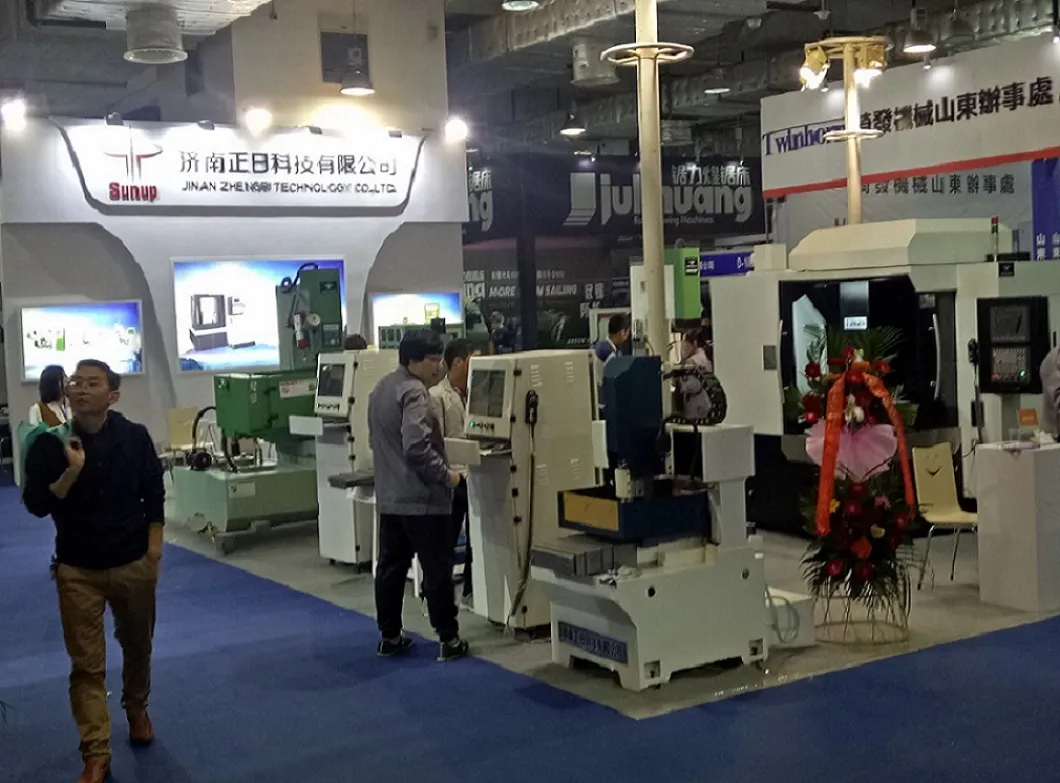 Small Full Cast Iron Cnc Milling Machine Frame, High Quality Small Full ...