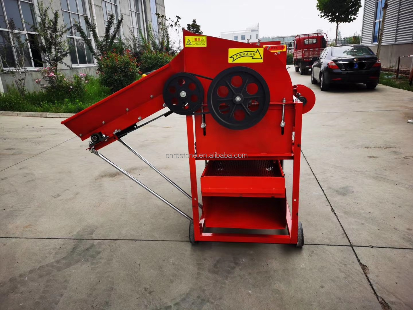 Multi-power Drive Automatic Groundnut Picker & Harvester, High Quality ...