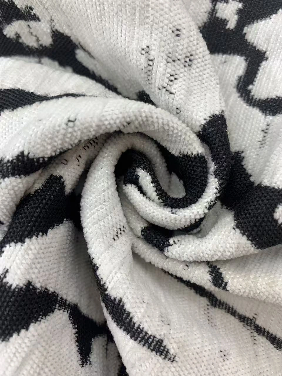 MultiPatterned Contrasting Color Chenille Fabric China Manufacturers ...