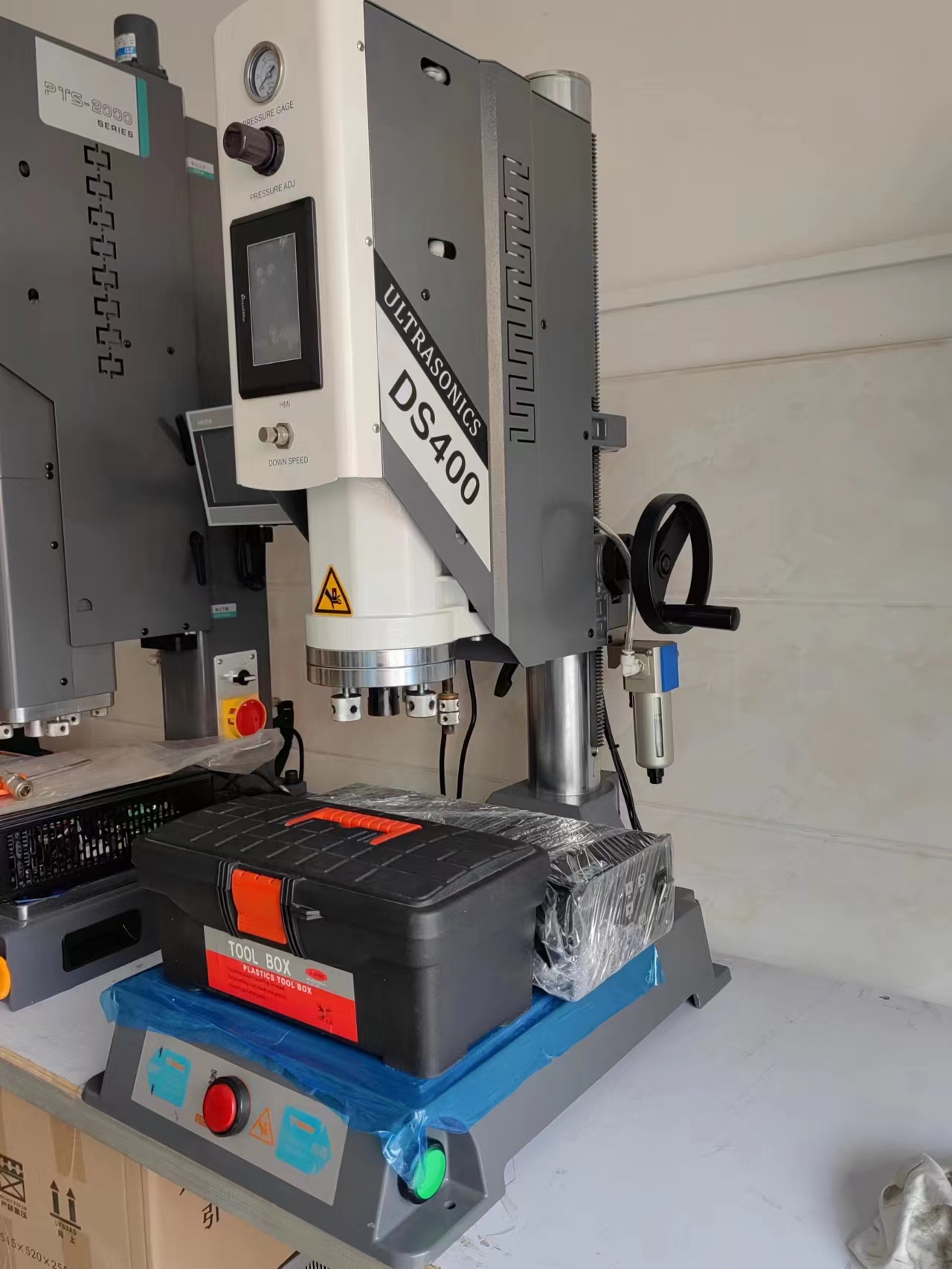 Ds400 Series Ultrasonic Plastic Welding Machine Manual Lifting Rolling ...