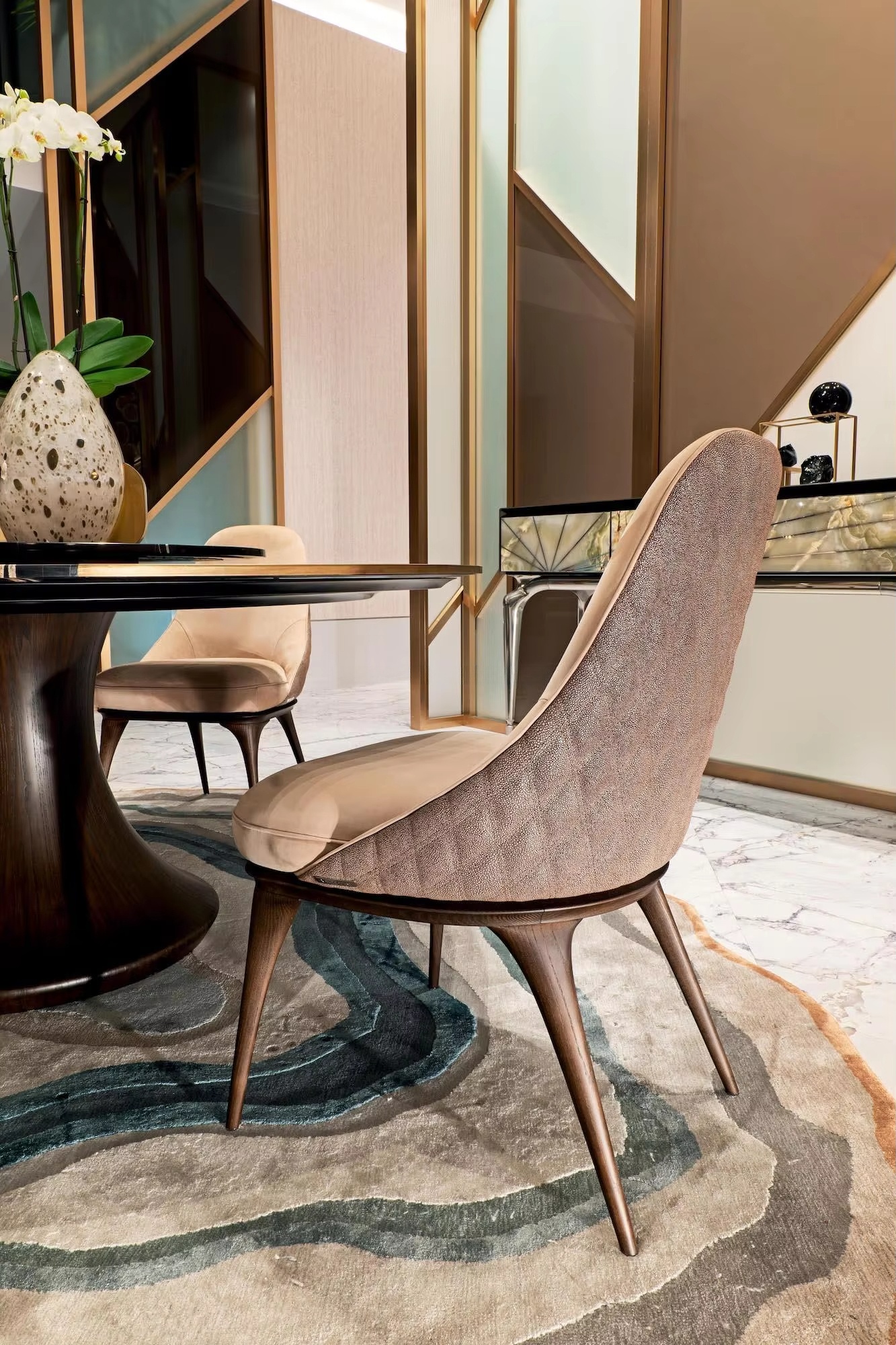 Modern Round Black And Gold Marble Top Dining Table, High Quality ...