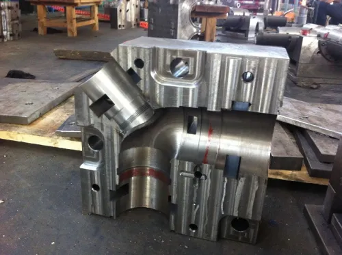 90d Pvc Elbow Pipe Fitting With Clean Out Door Mould, High Quality 90d ...