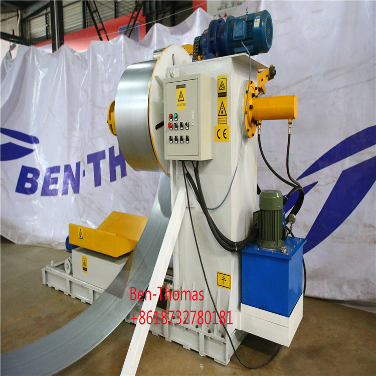 Made In China Superior W Bram Guardrail Roll Forming Machine, High ...
