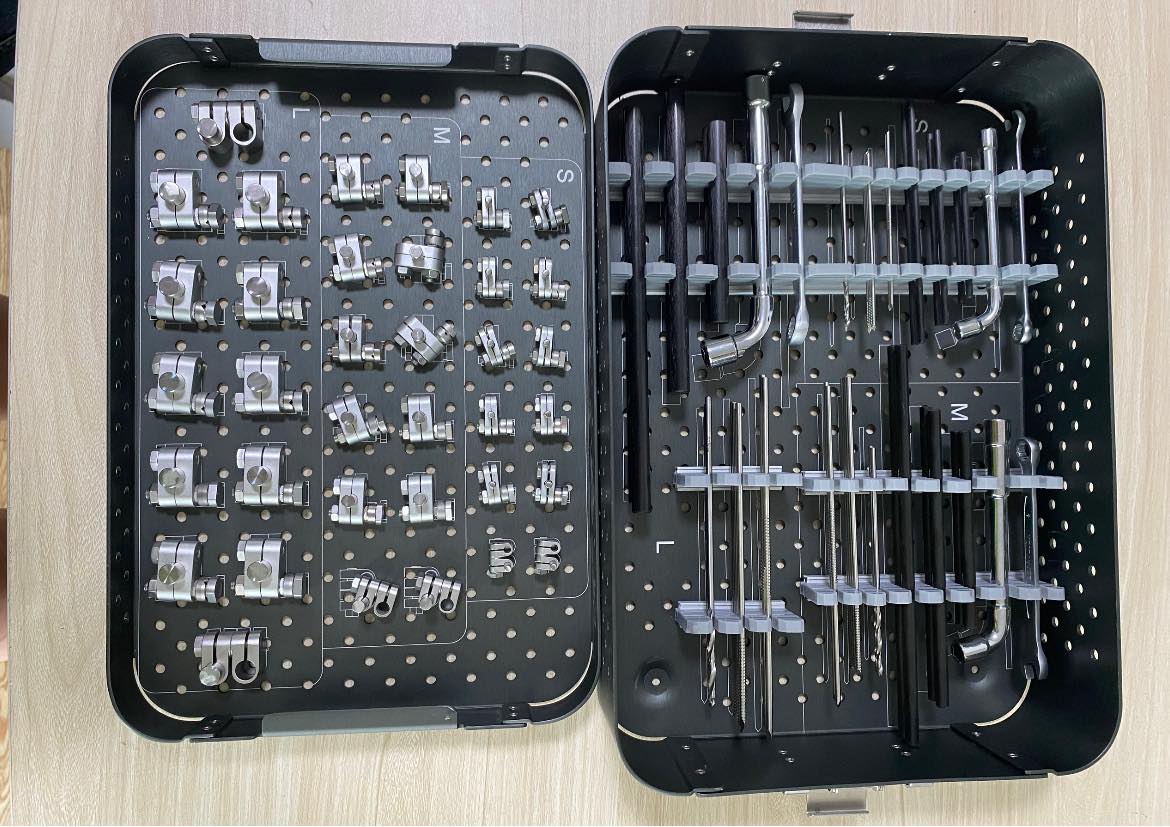 Veterinary Orthopedic Fracture Fixation Surgery: External Clamp ...