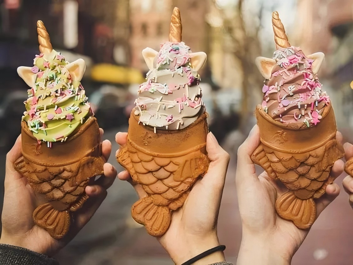 The feature of fish shape commercial waffle taiyaki machine