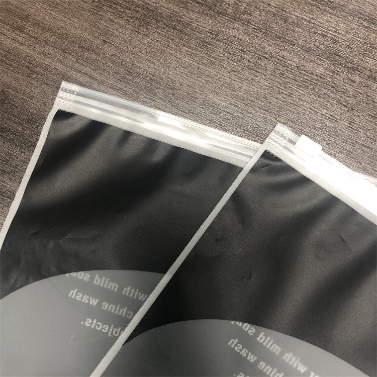 Cpe Slider Zipper Plastic Bag for Clothes Packing Good Value for Money