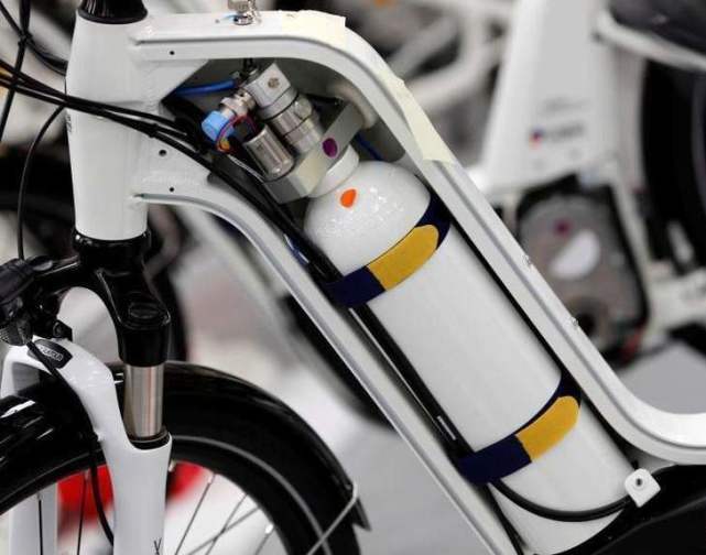 Hydrogen Bicycle: Mountain Style Fuel Cell Powered Sports Bike, High ...