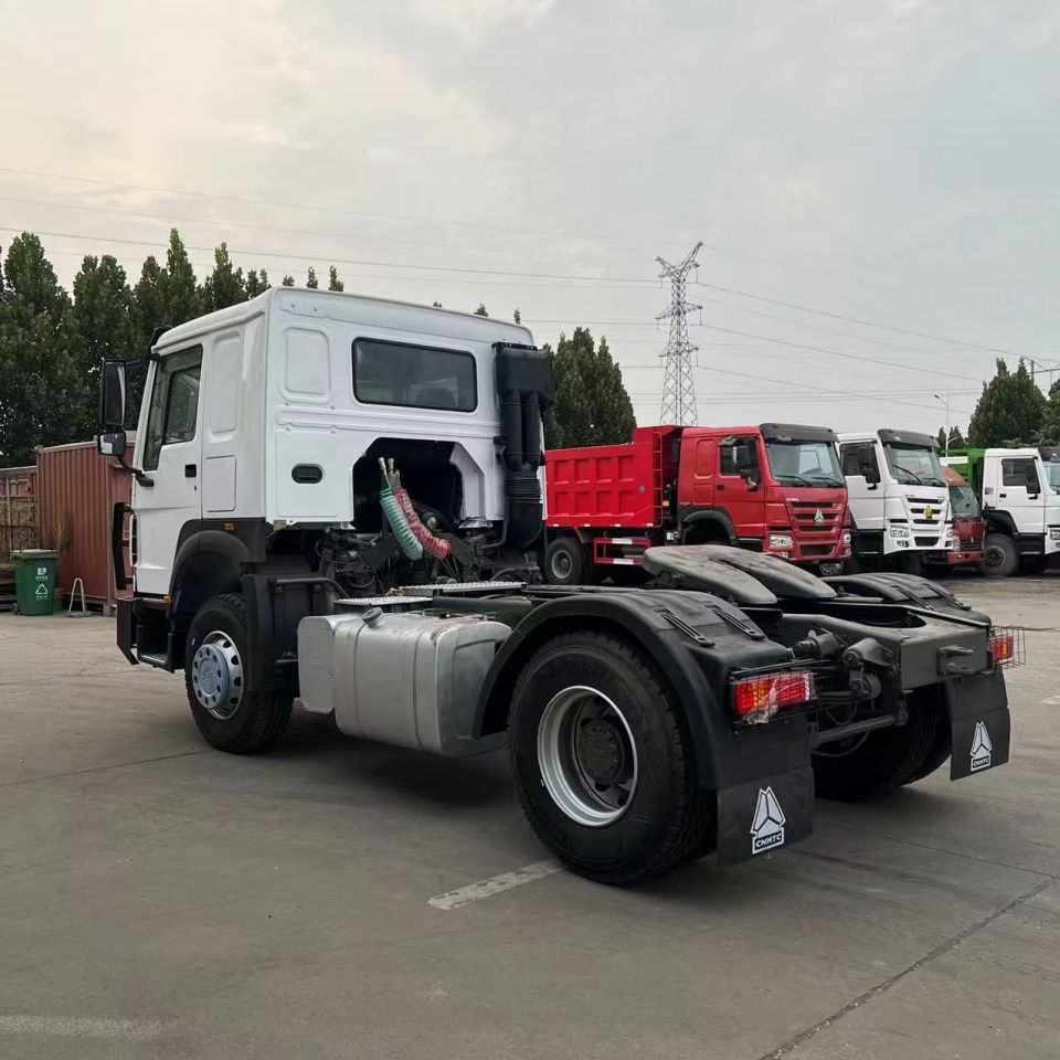 Sinotruk Howo 4x2 Tractor Head: The Prime Mover Truck, High Quality ...
