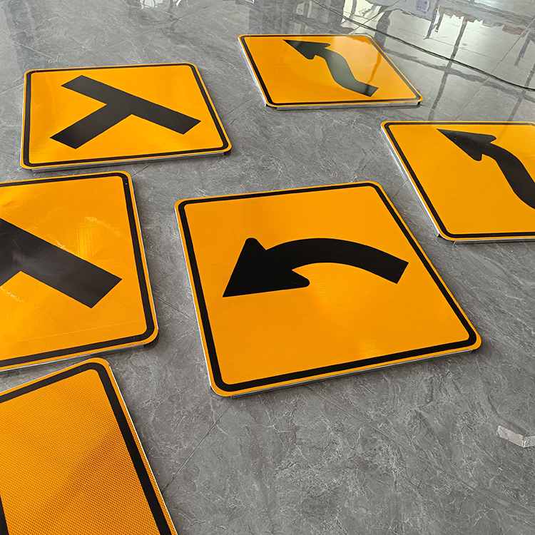 Factory Traffic Lights And Road Signs - Children Traffic Signs 300mm ...