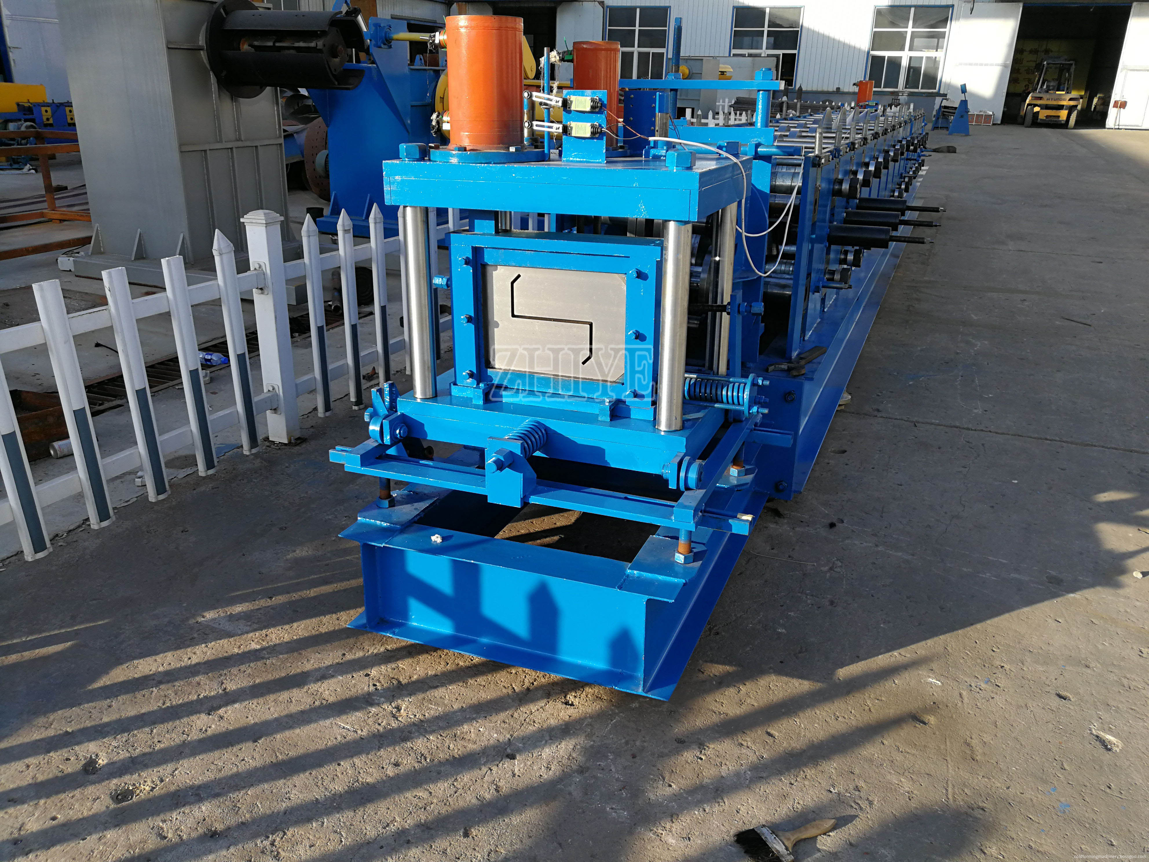 รายละเอียดของ Cz Purlin Roller Former Machine คุณภาพสูง รายละเอียดของ ...