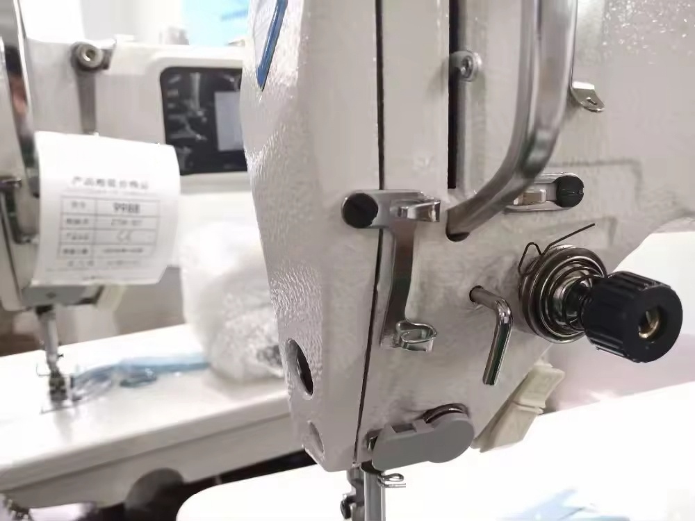 Industrial Lockstitch Sewing Machine With Touch Screen - 1-10mm Sewing ...