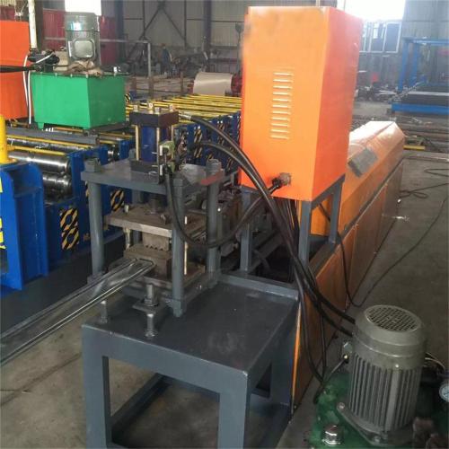 Roller Shutter Door Frame Cold Roll Making Machine, Bossgoo.com의 고품질 Roller Shutter Door Frame ...