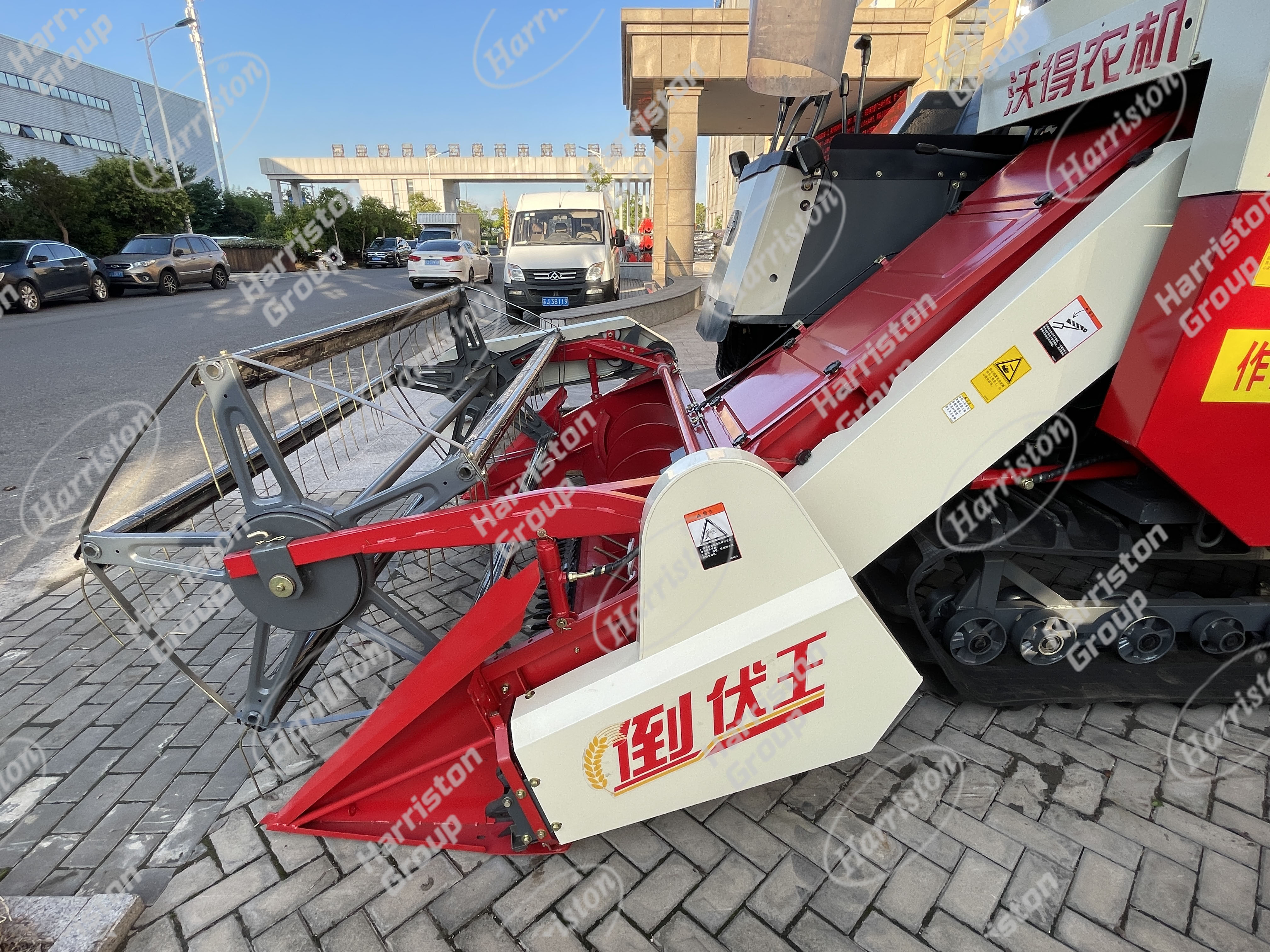 Fm World 4lz-8.0ep Crawler Combine Harvester For Agricultural Machinery ...