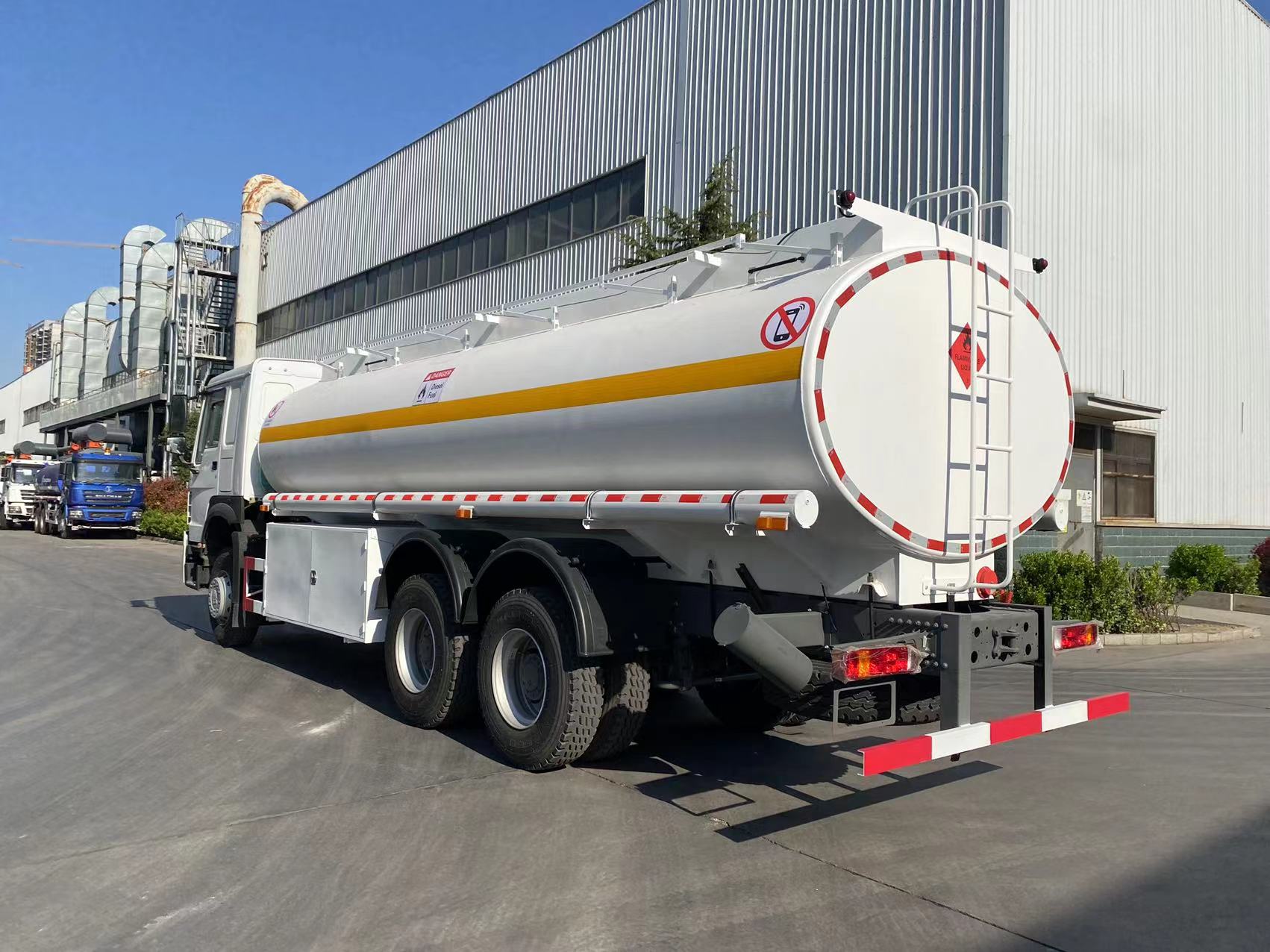 Sinotruk Howo 10000l Water Tanker Vehicle - Excellent Quality Watering ...