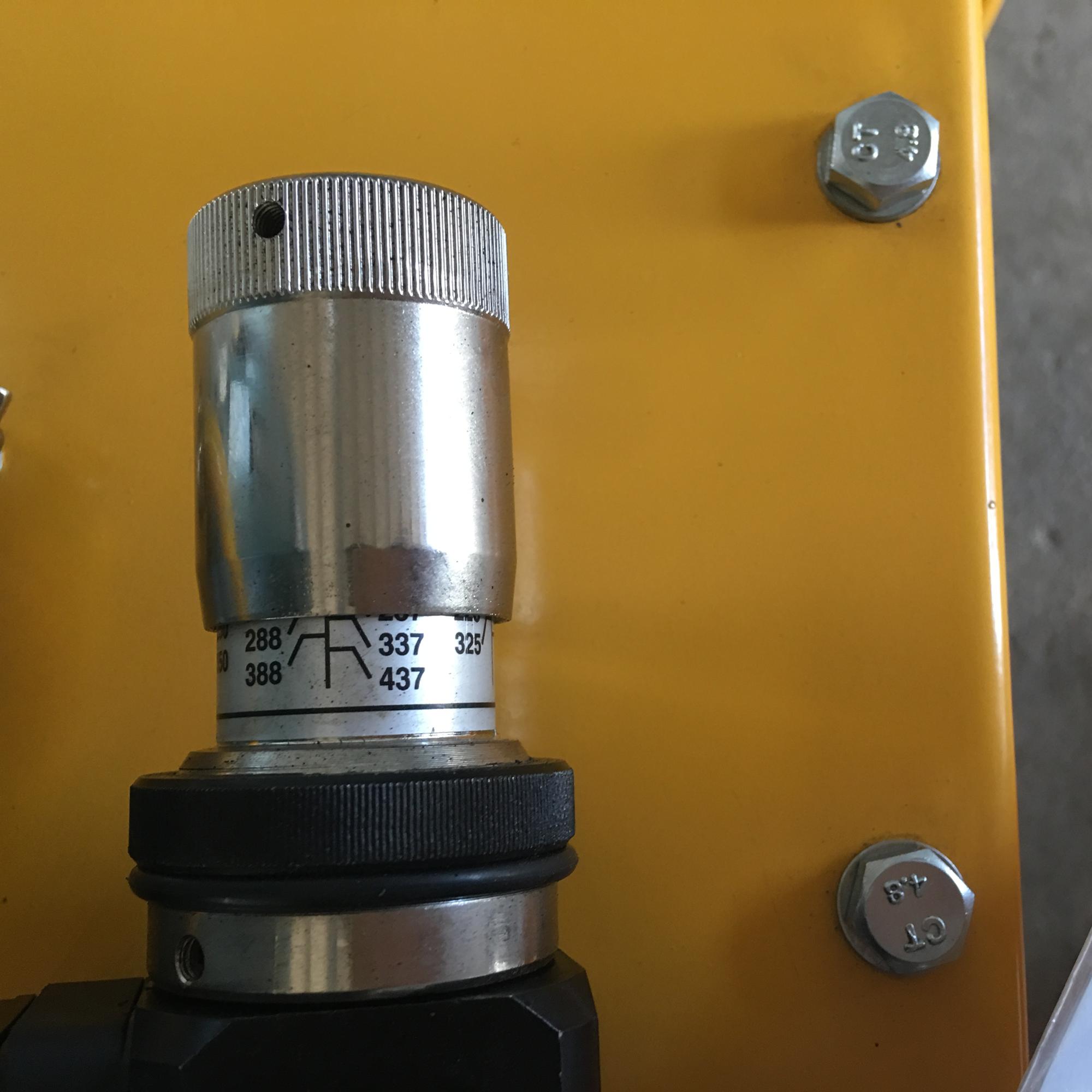 Hydraulic Riveting Machine For Huck Bolts And Ring Groove Rivets, High ...