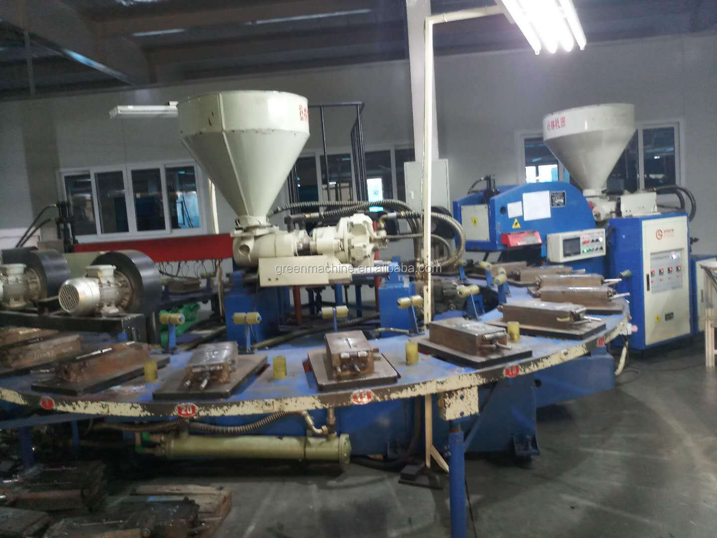 เครื่องผลิตรองเท้าแตะ Pvc/pcu Men Rotary - ผู้ผลิตมืออาชีพ คุณภาพสูง ...