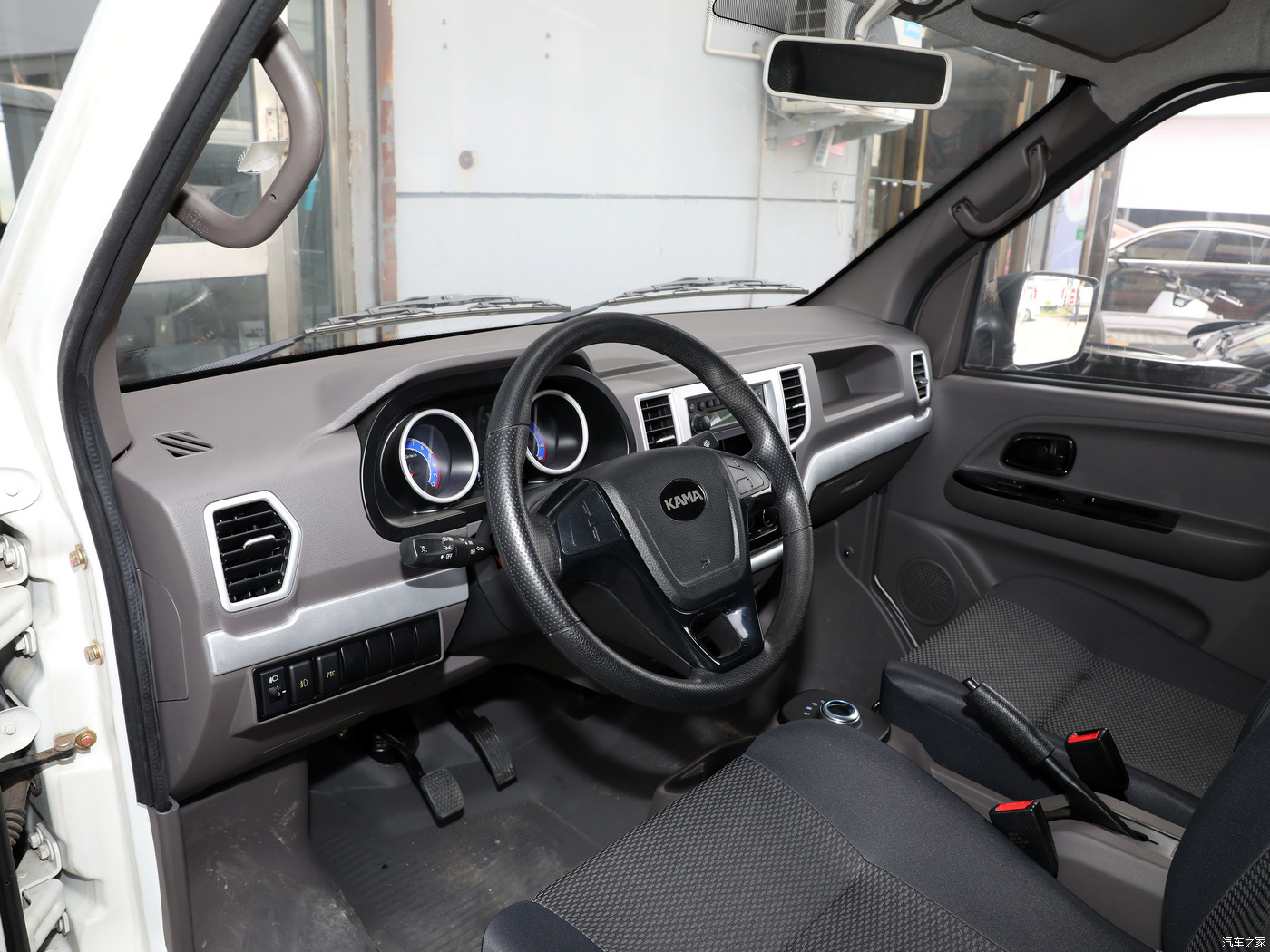 Kama Es7 Electric Mini Van: 4x2 Cargo Van With 225km Range For Food ...