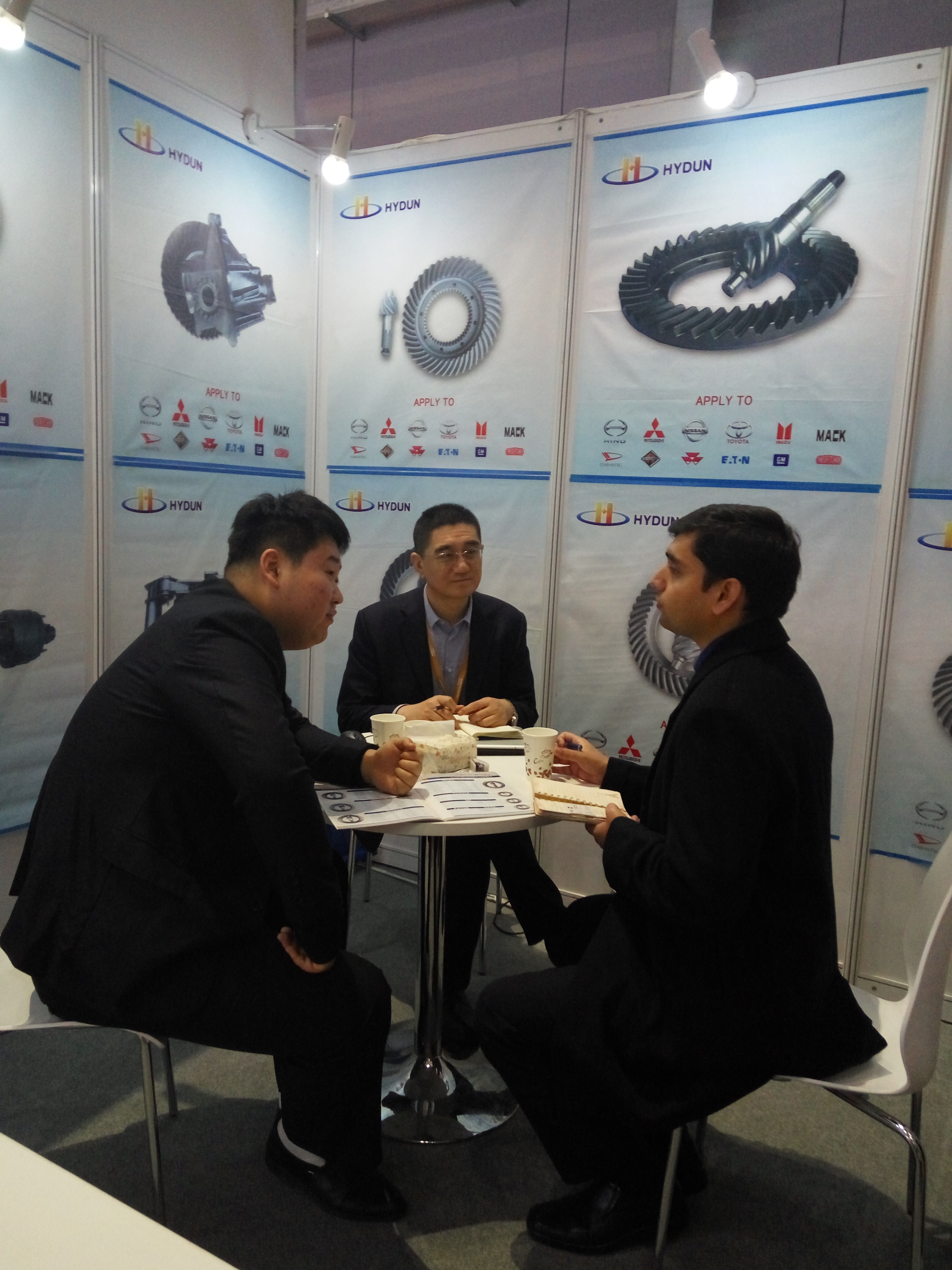 ชุดมู่เล่สำหรับเครื่องยนต์ Hino Truck Ef750 คุณภาพสูง ชุดมู่เล่สำหรับ ...