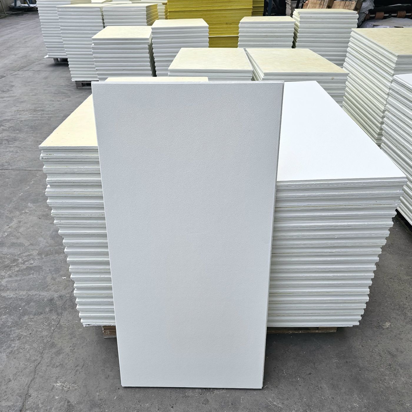 Quality Customized Fiberglass Insulation with Hidden Grid Ceilings for Sale