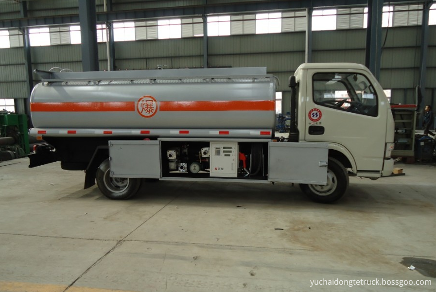 Truk Tangki Bahan Bakar Dongfeng 5000 Liter, kualitas tinggi Truk ...