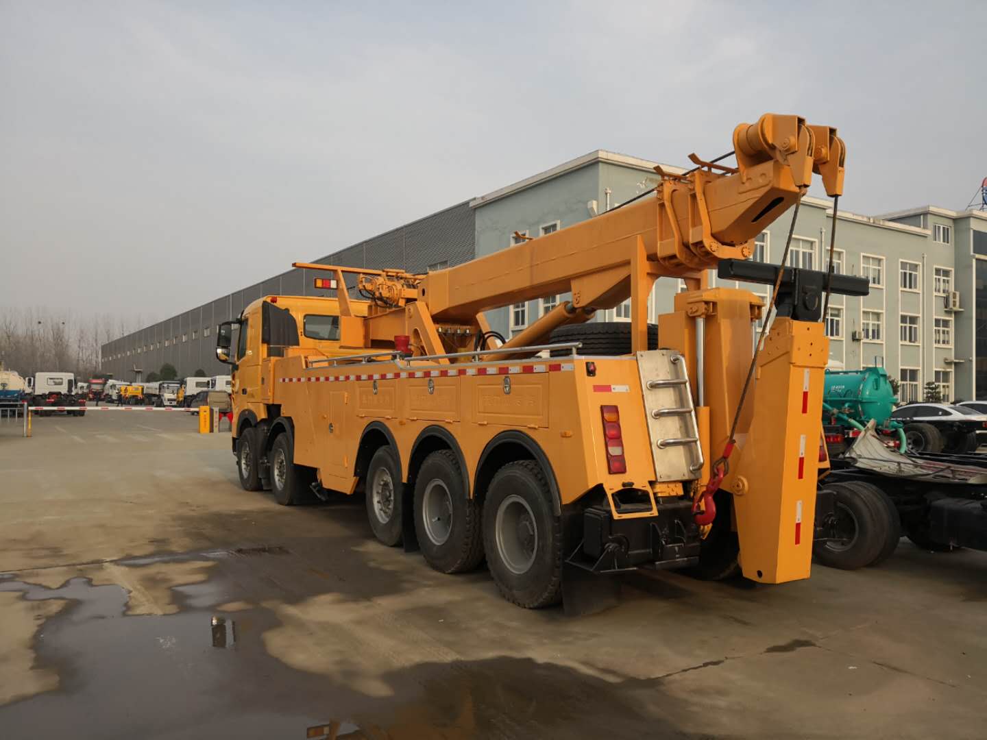 3 Axis Sinotruk Howo 60 Ton Sliding Rotator Wrecker Tow Truck For Sale ...